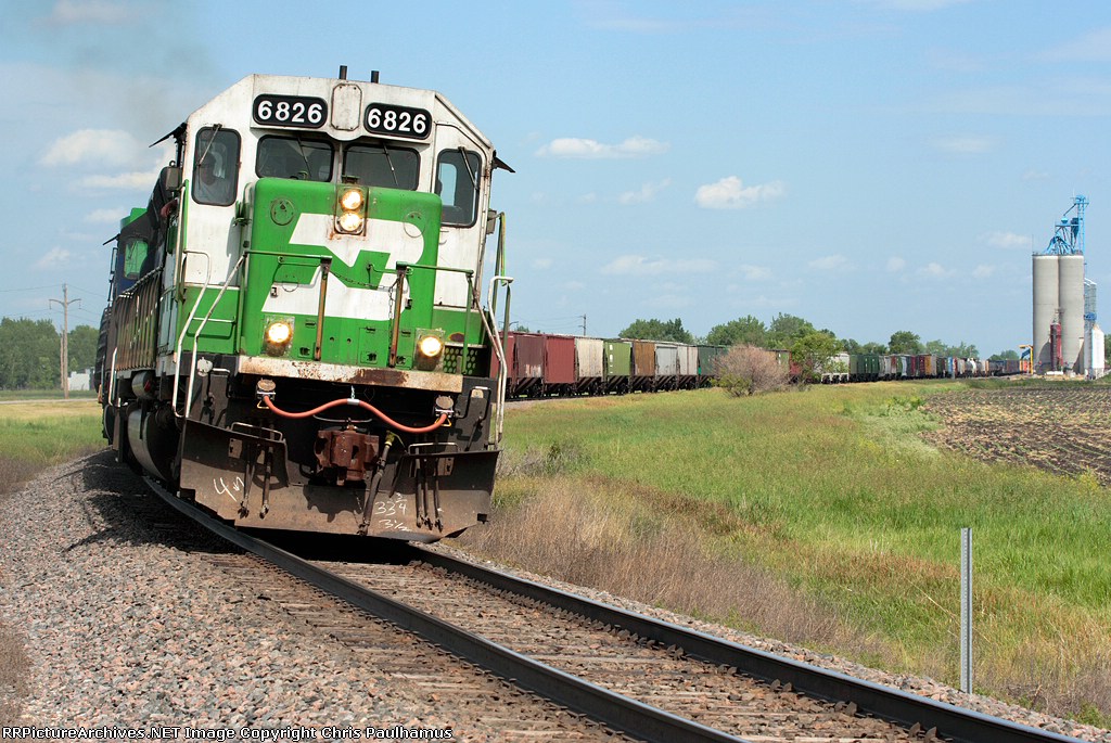 BNSF 6826 (M-SUPMIN)